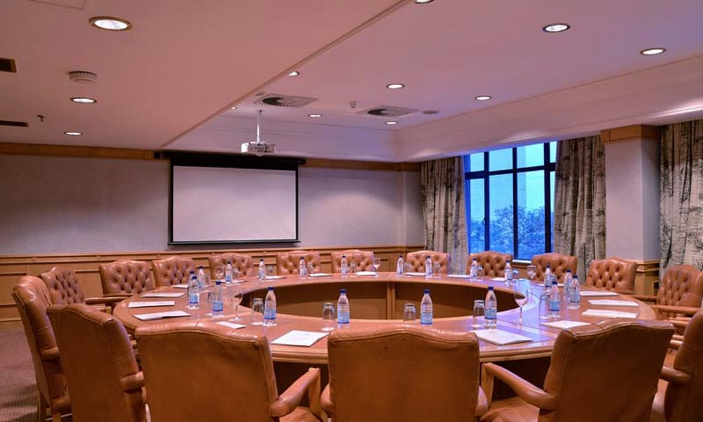 Meikles Hotel | Harare Hotels
