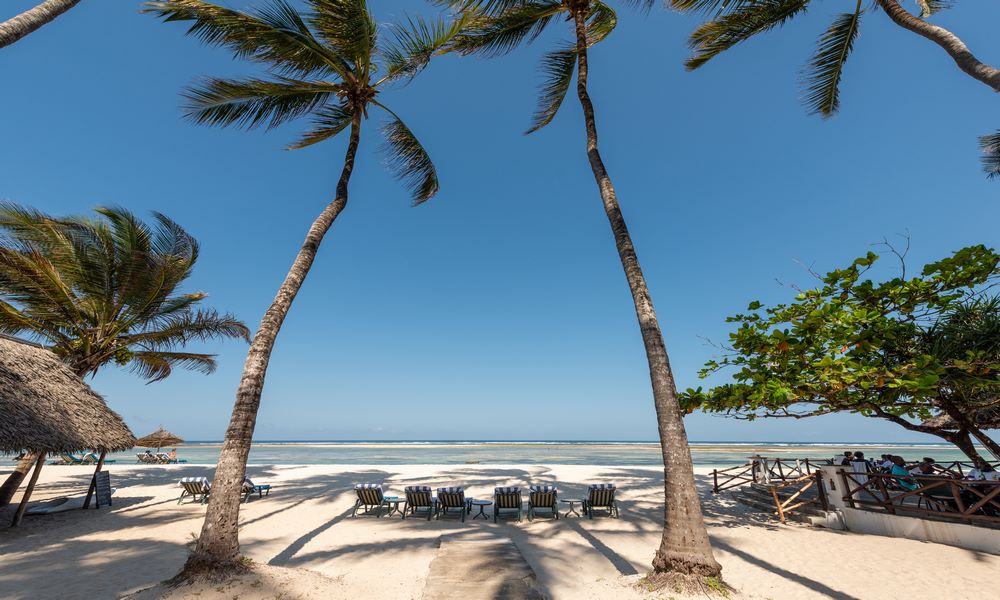 Leisure Lodge Beach & Golf Resort